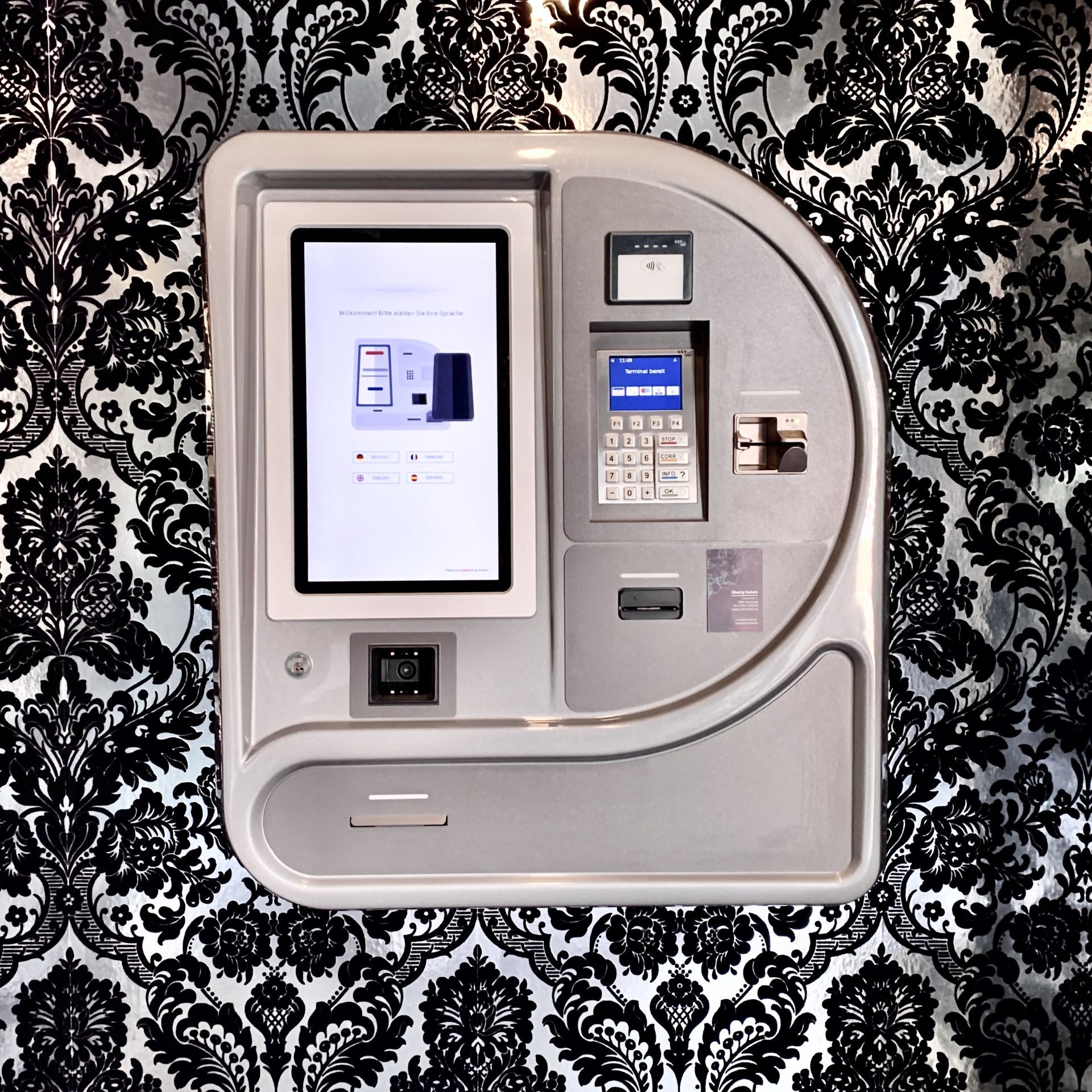 Kontaktloser 24/7 Check-in-Automat | Libarty Hotel Apartments Weinstadt